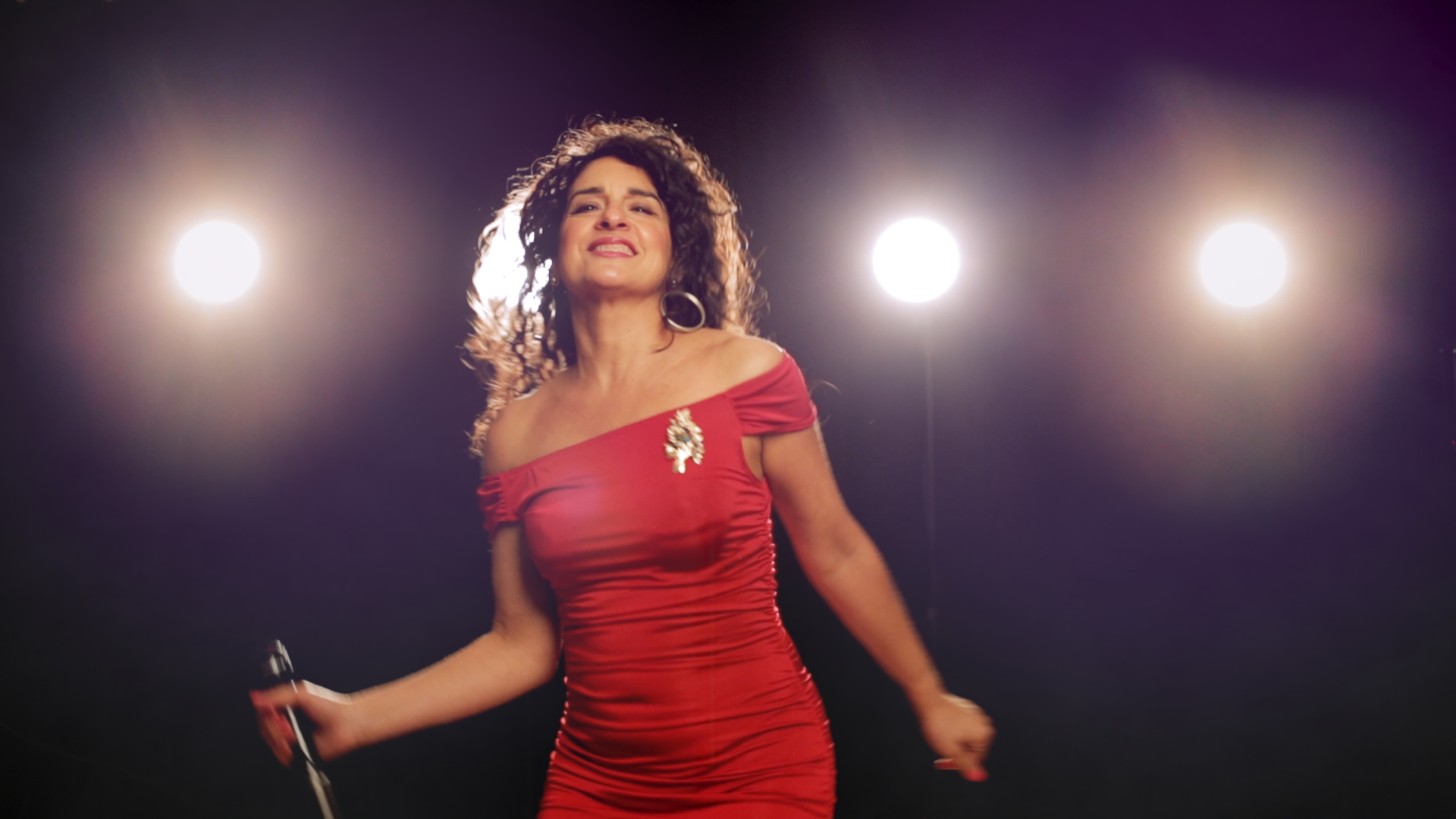 Superstition.Still – Ana Leon